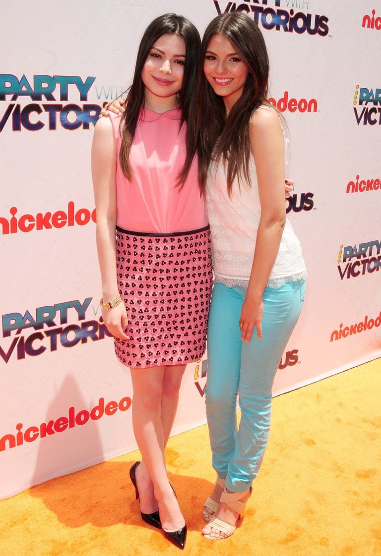 Victoria Justice’s 2011 Shoe Style: Retro Fashion You’ll Love (or Hate!)