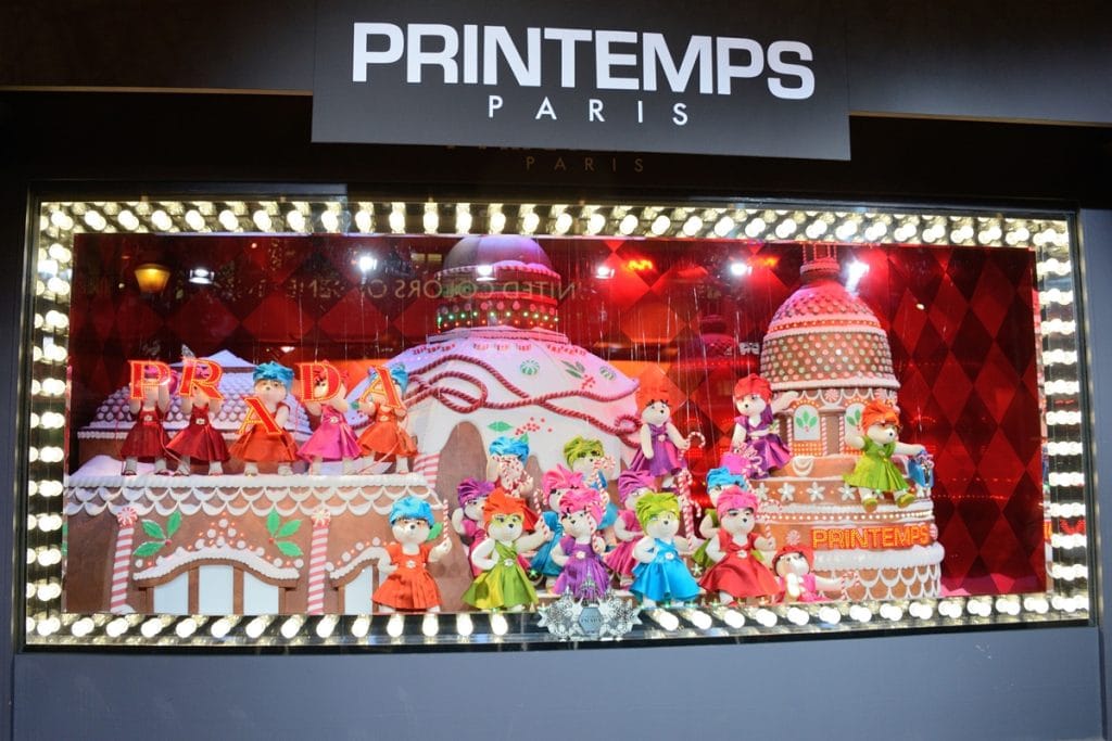 Gwyneth Paltrow Glows in Strapless Prada Dress and Pumps at Paris ...