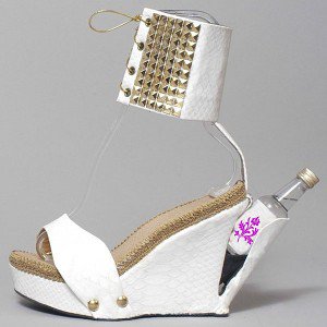 Fashion Meets Function: 19 Genius Shoe Hacks You Have to See to Believe