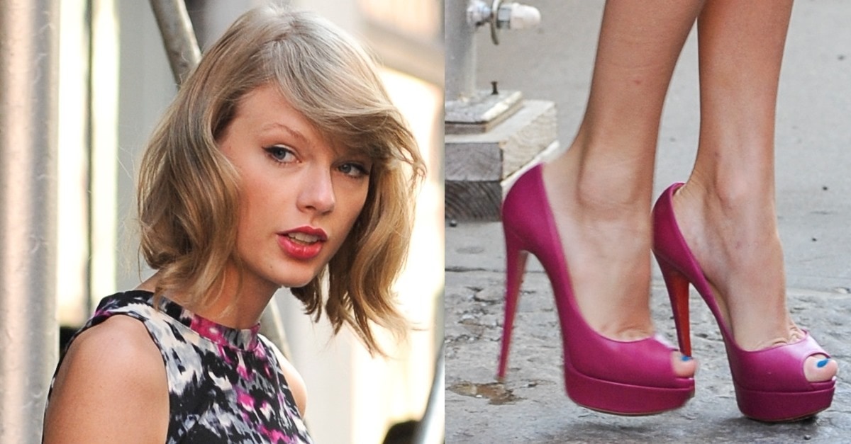 Taylor Swift in AQUA Ensemble and Pink 'Lady Peep' Pumps