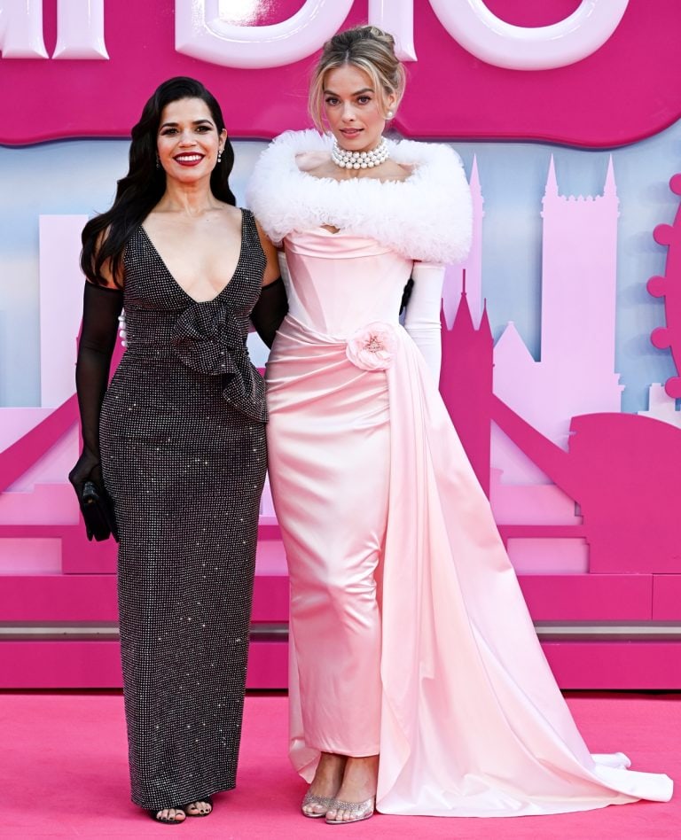 Margot Robbie’s Height and Shoe Style: How She Balances Her 5ft 5½ Frame