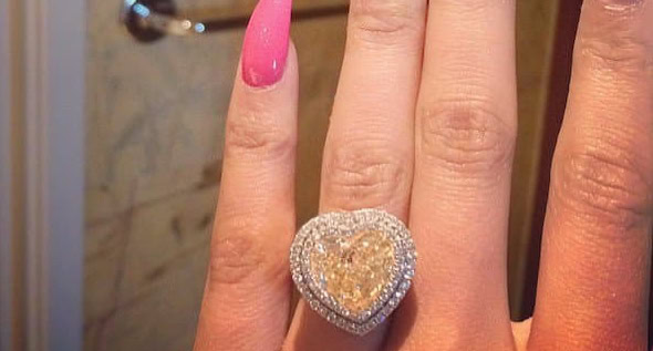 Nicki Minaj Confirms Engagement to Meek Mill With Stunning $500K ...