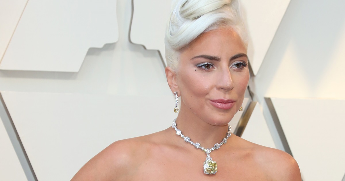 Lady Gaga Wears Audrey Hepburn's Breakfast at Tiffany's Necklace