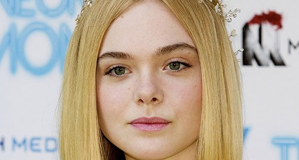 Why Elle Fanning’s "The Neon Demon" Photocall is a Masterclass in Avant ...