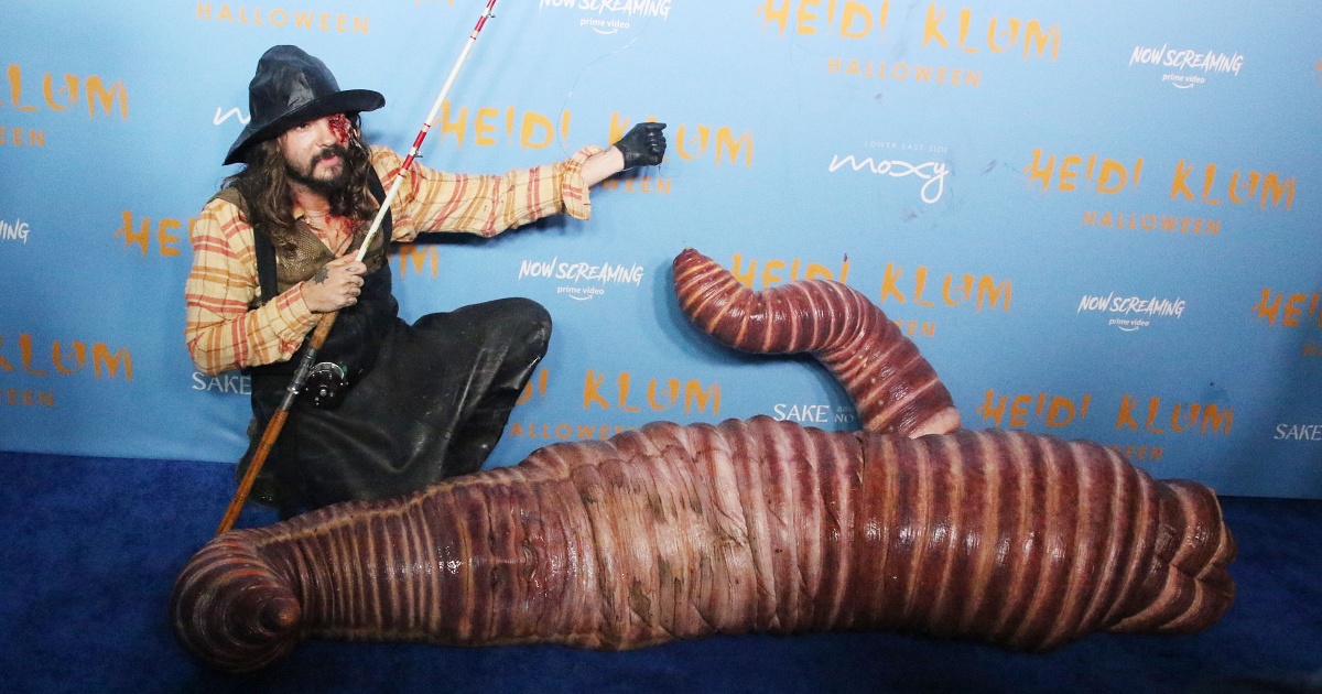 Heidi Klum Slithers as Rain Worm for Annual Halloween Party