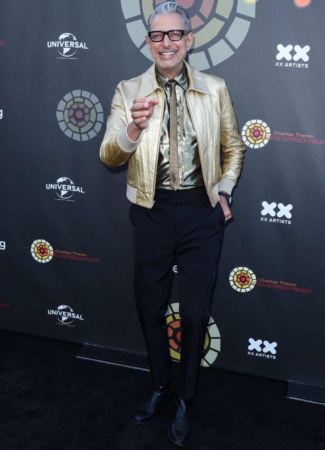 Tallest Actors in Hollywood: Heights and Shoe Sizes of Towering Celebs