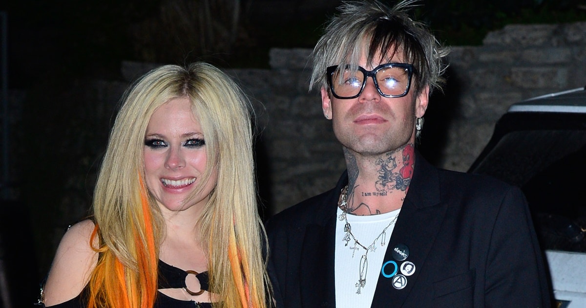 Avril Lavigne and Mod Sun Split After 10 Months Engagement