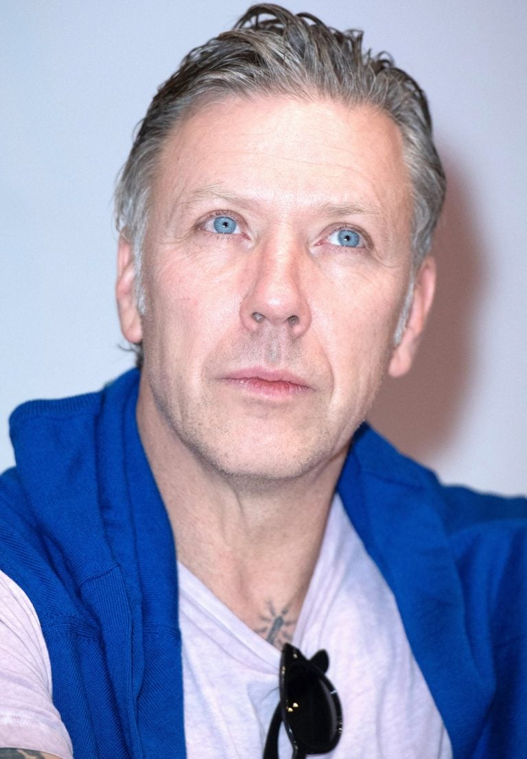 How the Stars of Sex Education Measure Up: Heights, Shoe Sizes, and ...