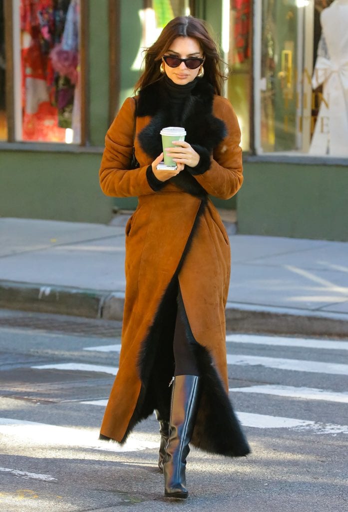 Emily Ratajkowski's Coats: A Masterclass in Chic Fall and Winter Dressing