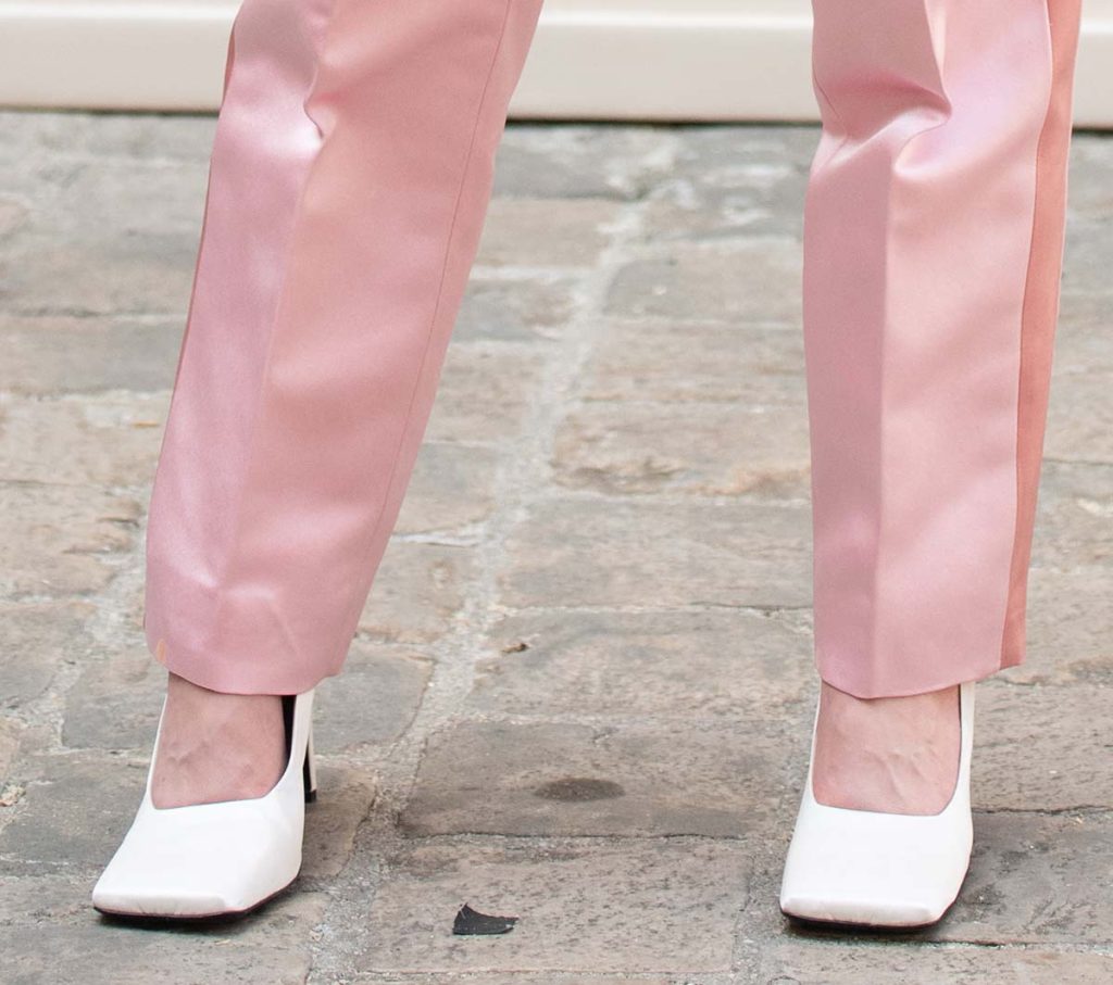 Sadie Sink Serves Coquette Pink Ashi Studio and Classic Chanel Elegance ...